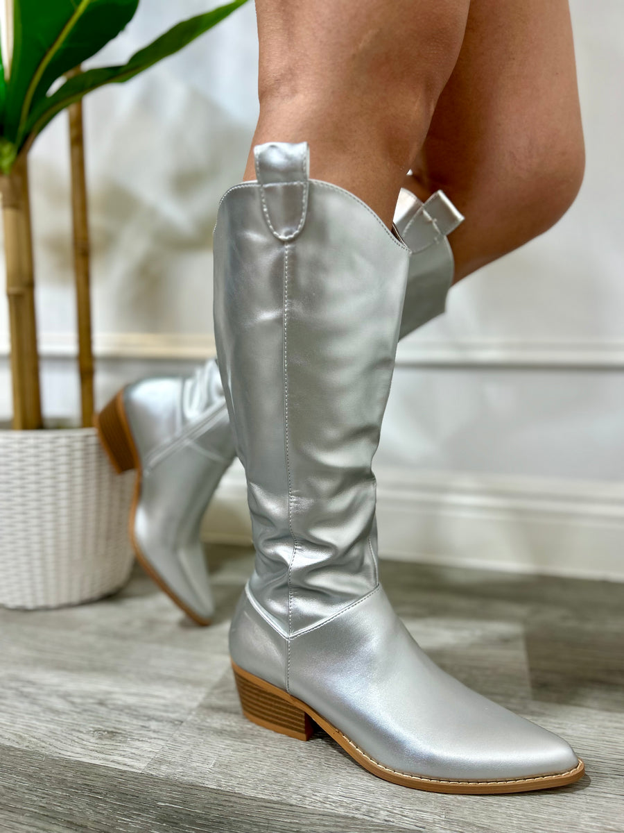 Vanessa Silver Boots – PaulinasFashion